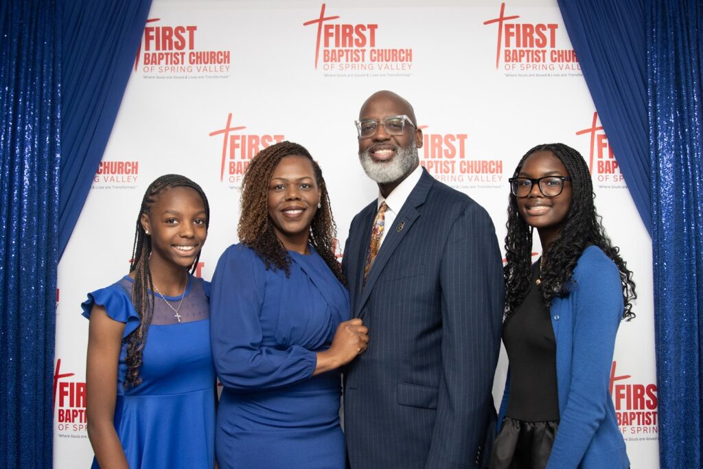 MEET OUR PASTOR & FAMILY – FIRST BAPTIST CHURCH